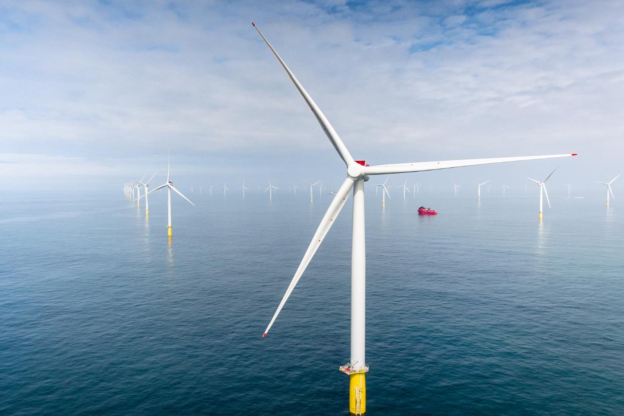 Masdar | Dudgeon wind farm secures GBP1.3 billion project financing